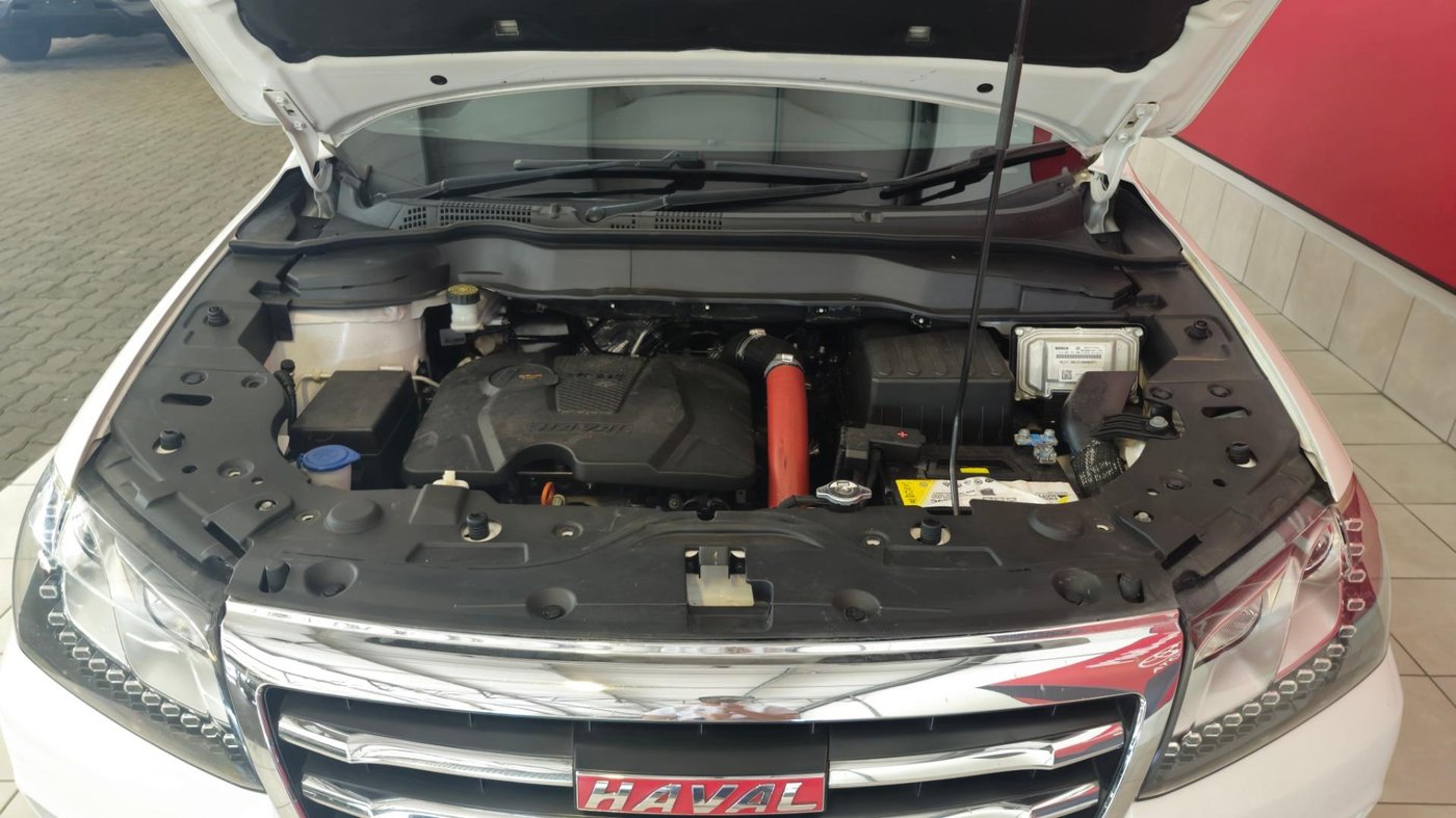 2018 Haval H2 1.5T Luxury Auto Q2FyTGlzdGluZzo1OTE2OTA R299789 | Avo Auto