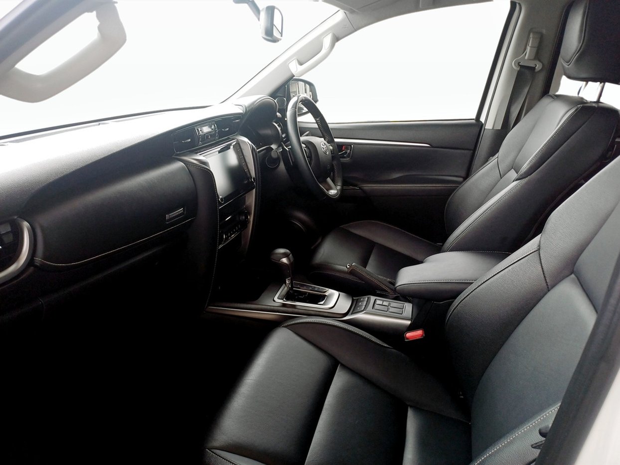 2023 Toyota Fortuner V 2.8 GD-6 Raised Body Auto ...