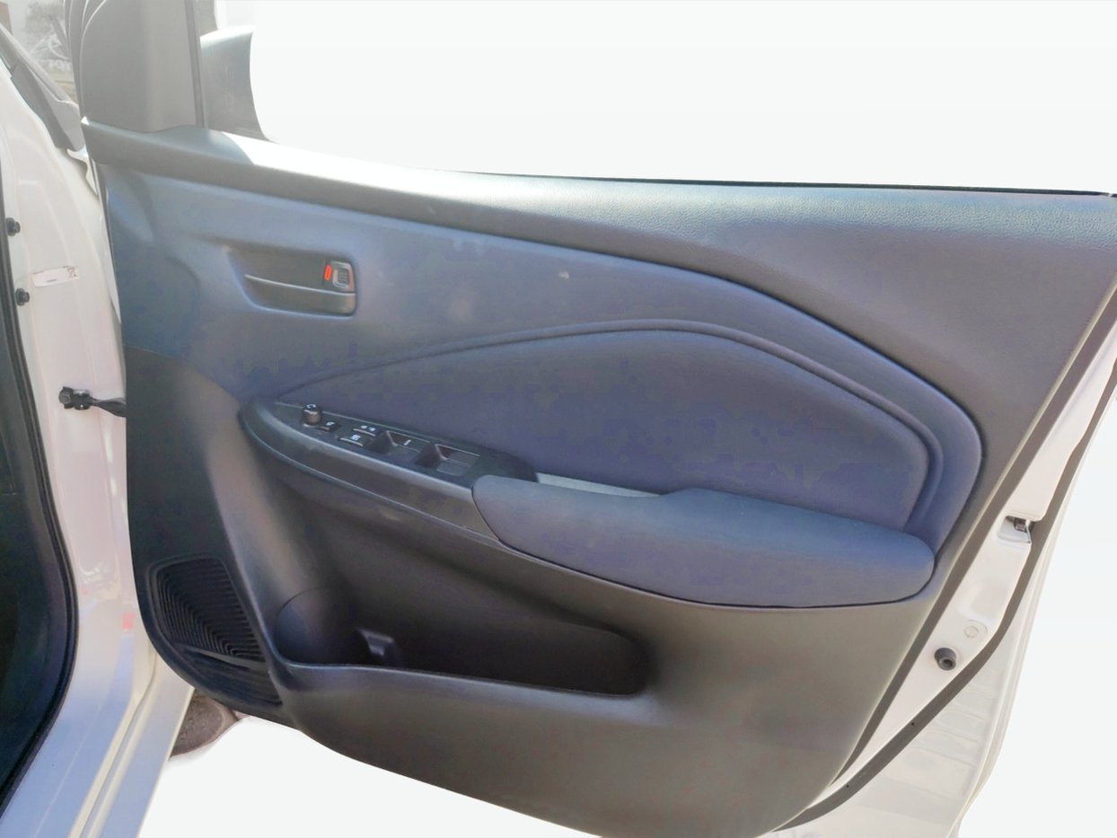 2024 Toyota Starlet 1.5 Xi Q2FyTGlzdGluZzo1NjQ4MzY R219900 | Avo Auto