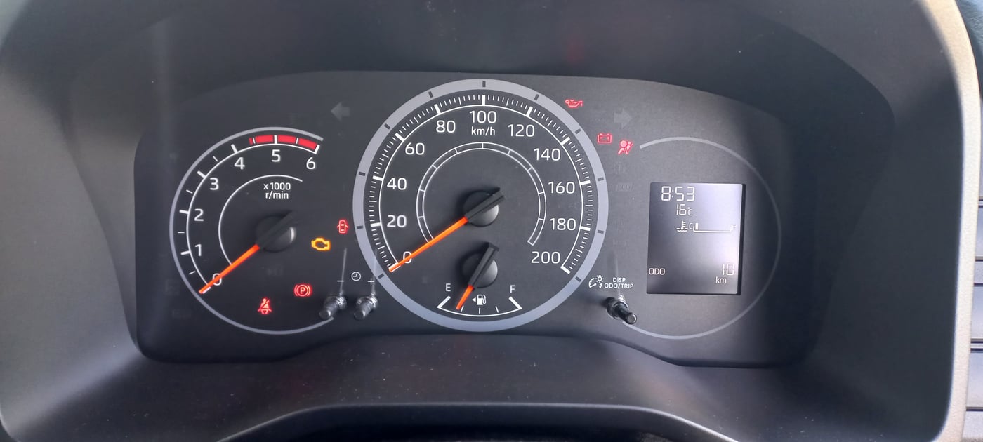 2025 Toyota Quantum 2.8 LWB Crew Cab 6 Seater Q2FyTGlzdGluZzo1ODA4ODI ...