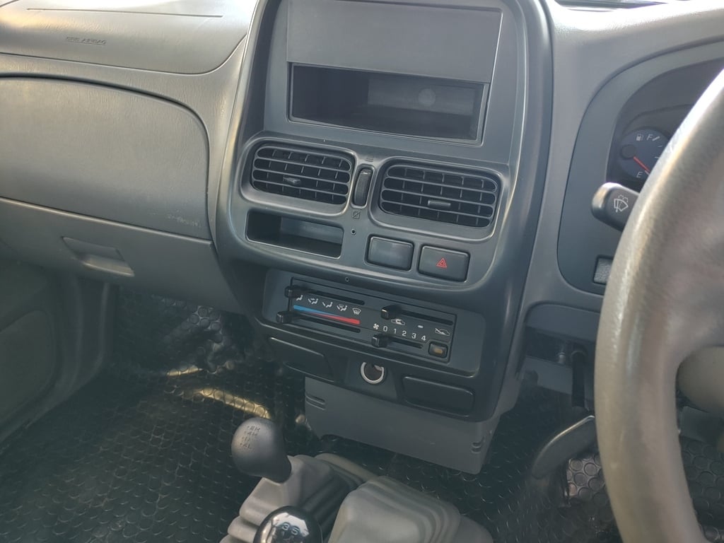 2015 Nissan Hardbody NP 300 Hardbody NP300 2.5 TDi LWB 4X4 Single Cab ...