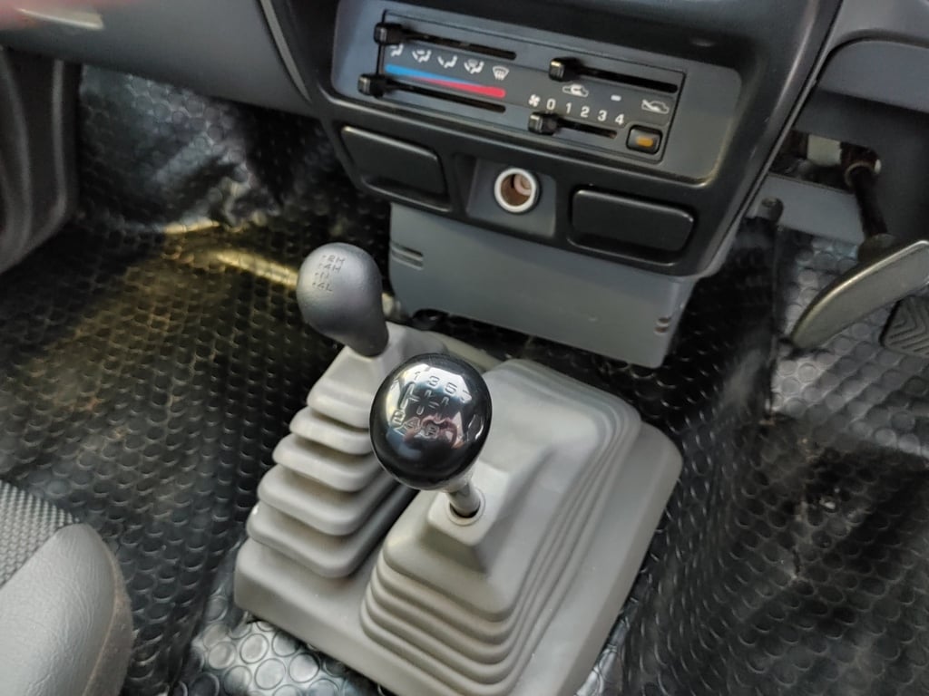 2015 Nissan Hardbody NP 300 Hardbody NP300 2.5 TDi LWB 4X4 Single Cab ...