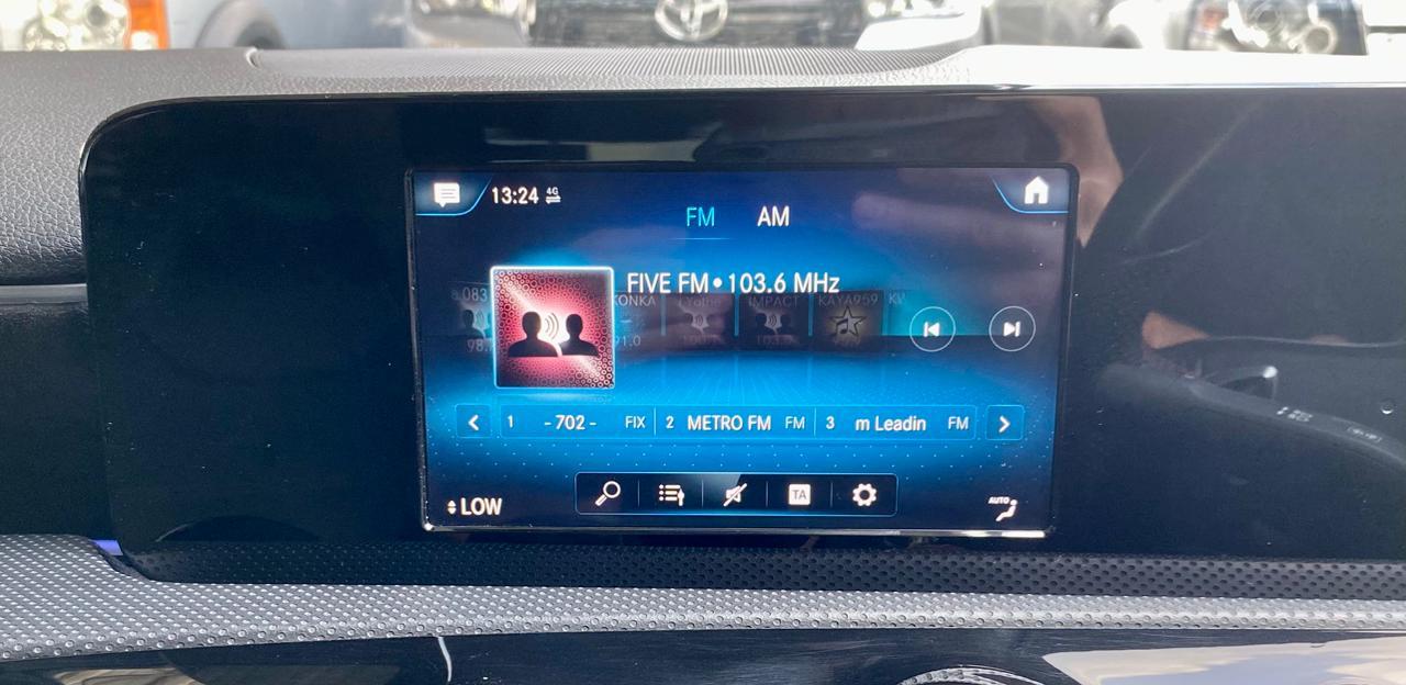 2019 Mercedes Benz A Class A 250 AMG Auto Q2FyTGlzdGluZzo1ODIyNzI ...