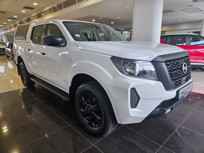 2025 Nissan Navara 2.5 DDTi SE Plus Double Cab Auto ...