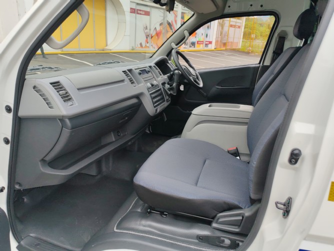 2026 Foton Asambe 2.8D Taxi 16 Seater Q2FyTGlzdGluZzo2MTA5NTM R529900 ...